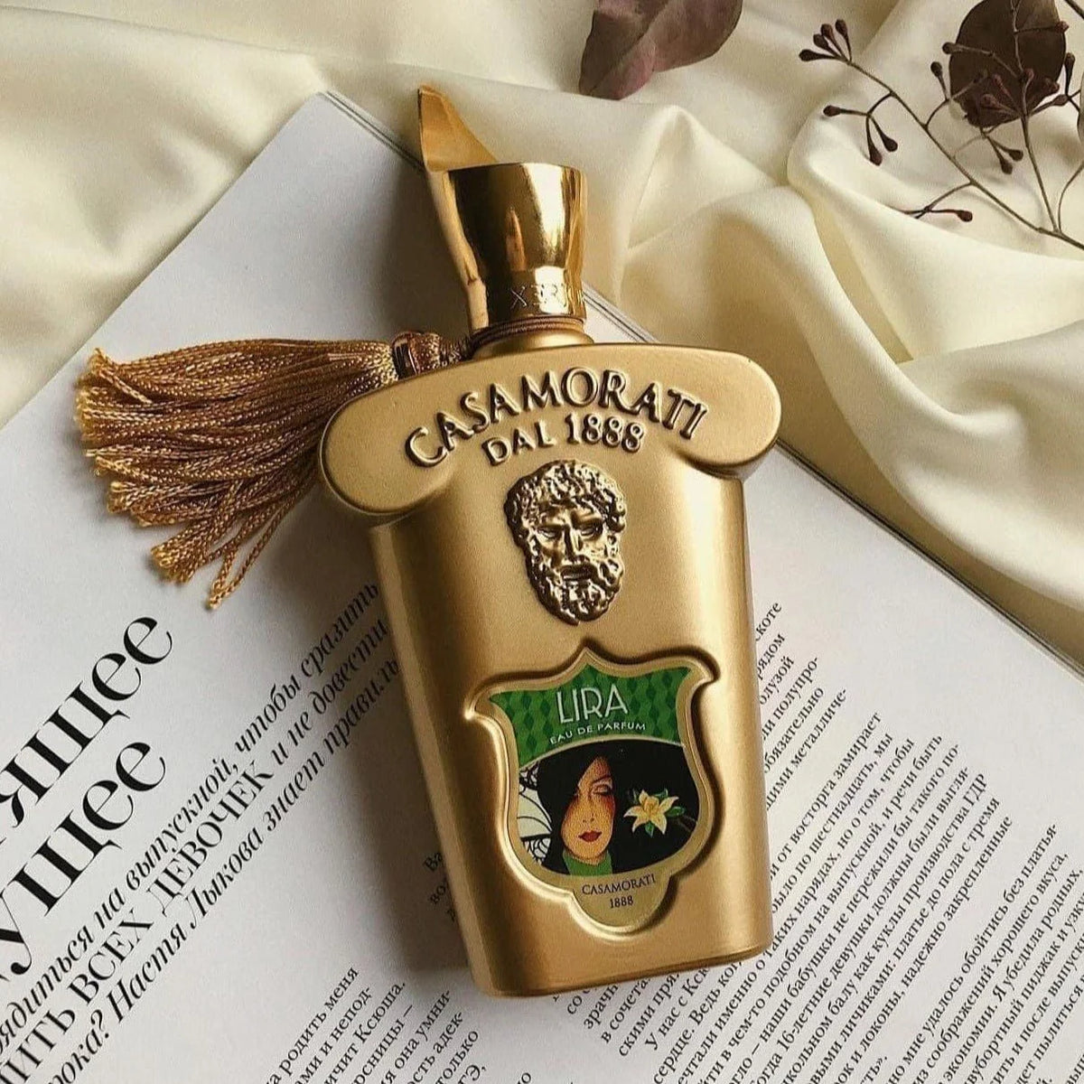 LIRA – Parfumerie Enchanté